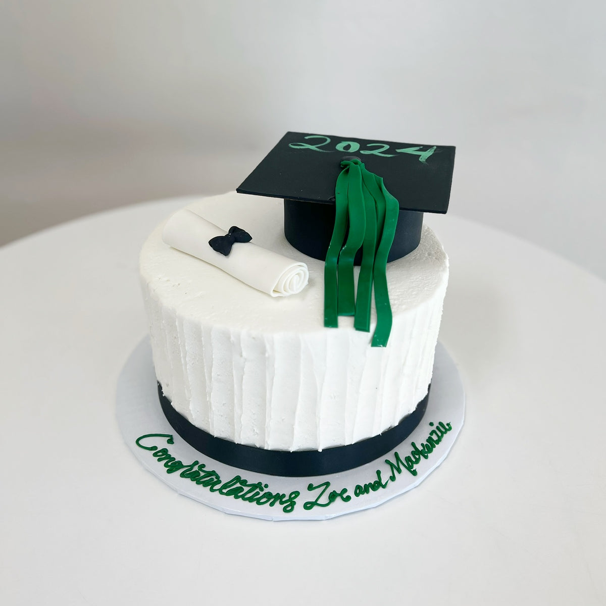 Graduation Cake with Fondant Grad Cap & Diploma – Confection Perfection